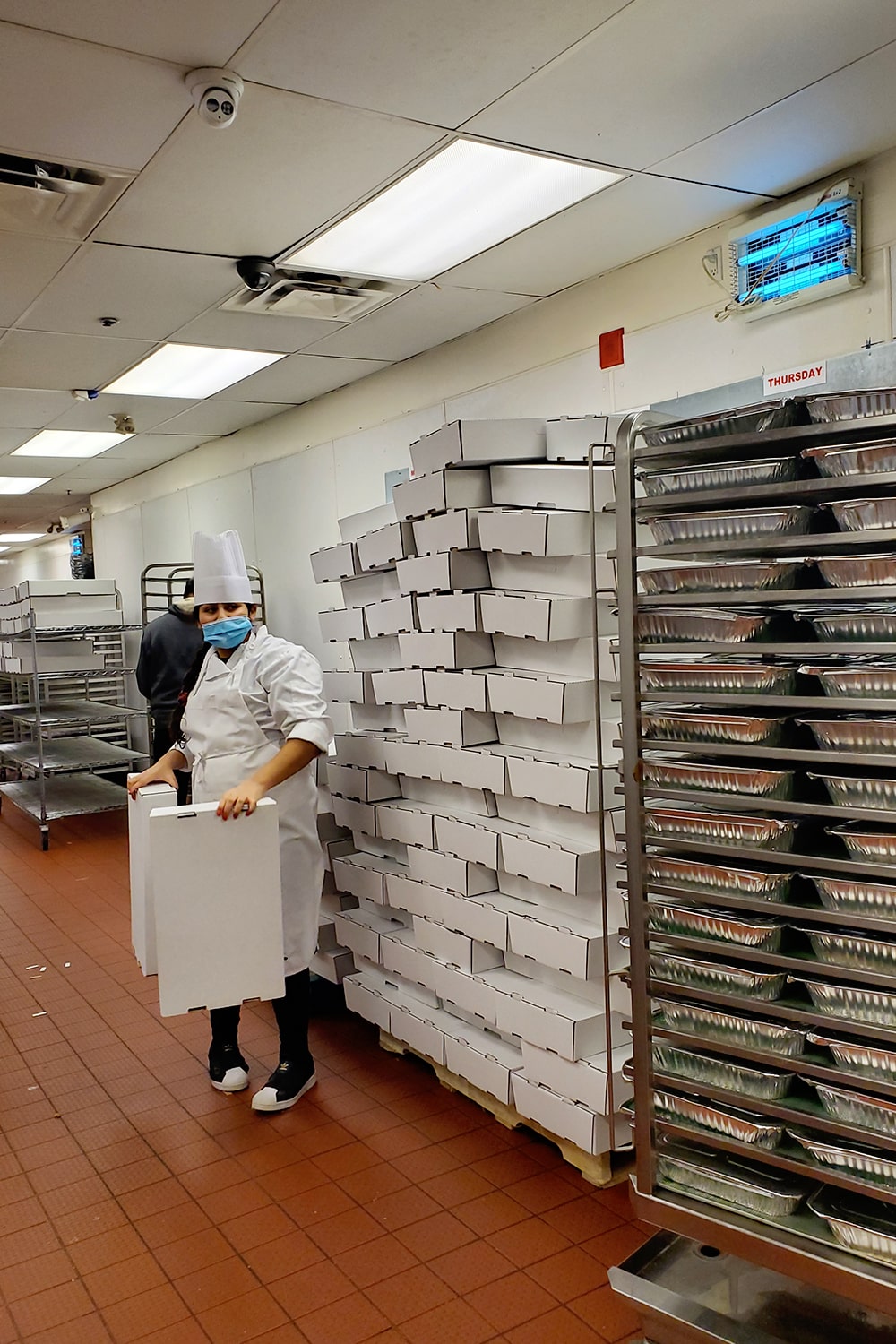 Pearson Christmas Drive Thru Food Bank – Pearson Convention Center